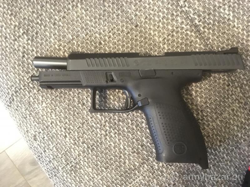 CZ P10 SC