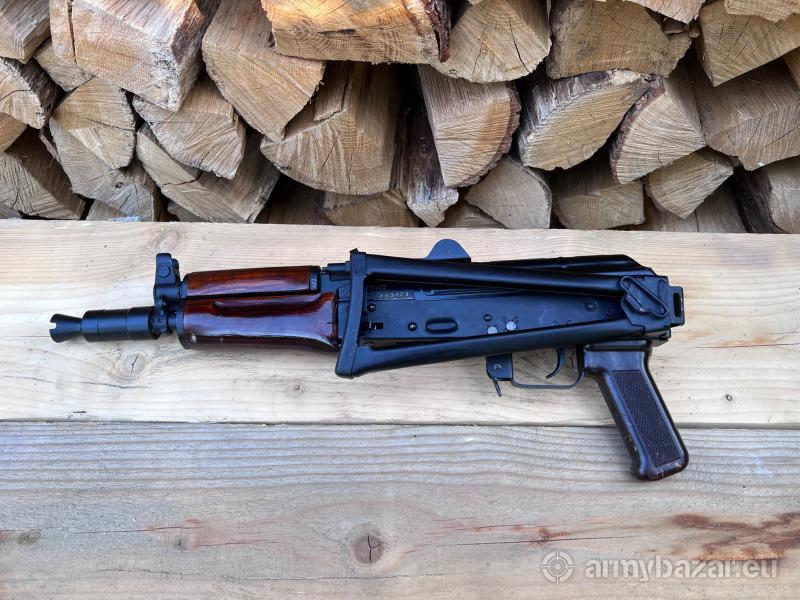 AKS 74U